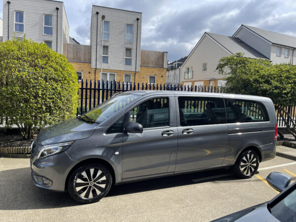 Luxury Minibus Hire London Southend Airport - Kent Prestige Cars